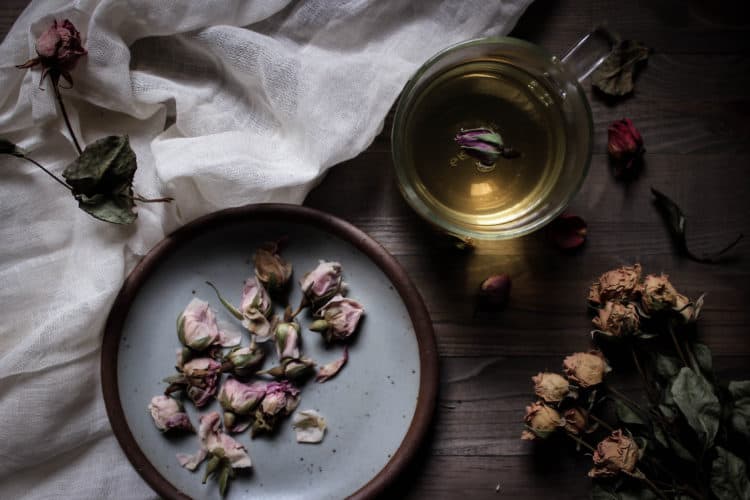 Rosebud Tea & the Incredible Medicinal Benefits - Botany Culture Co.
